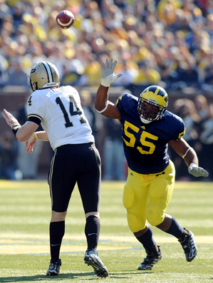 Michigan football team's seniors determined to salvage the season