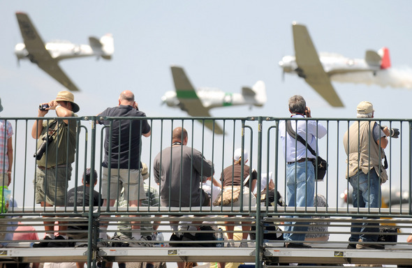 History comes alive during Thunder Over Michigan air show at Willow Run ...
