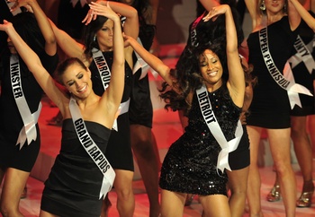 Pageant enthusiasts gather at Power Center for Miss Michigan USA ...