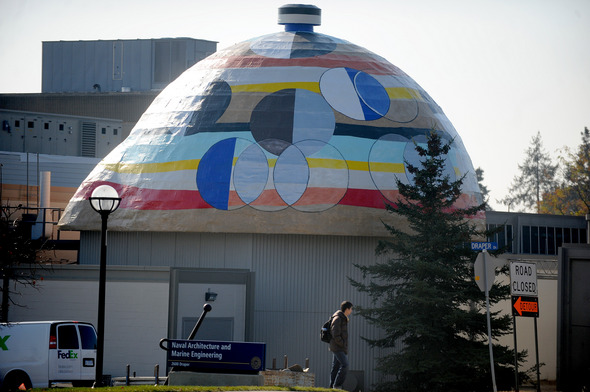 New mural brightening up U-M's North Campus