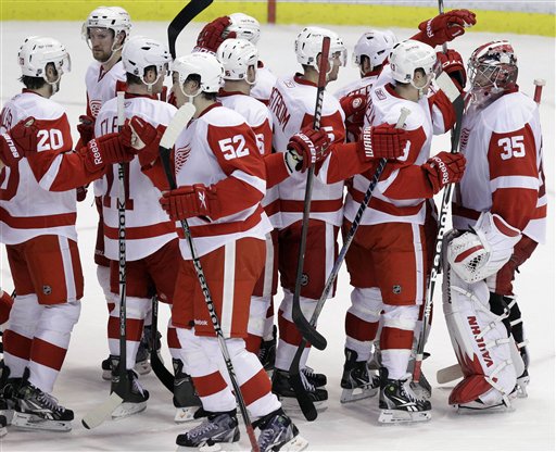 Red Wings finish sweep, stand alone in first place; Pistons lose and ...