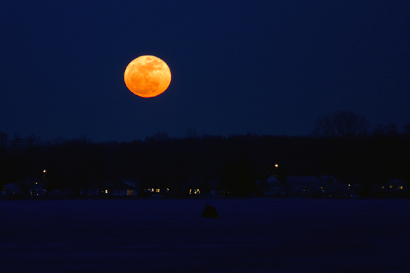 Supermoon makes for a supershow over Whitmore Lake
