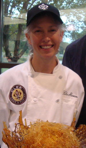 Beloved owner of Chelsea's Glee Cake & Pastry dies