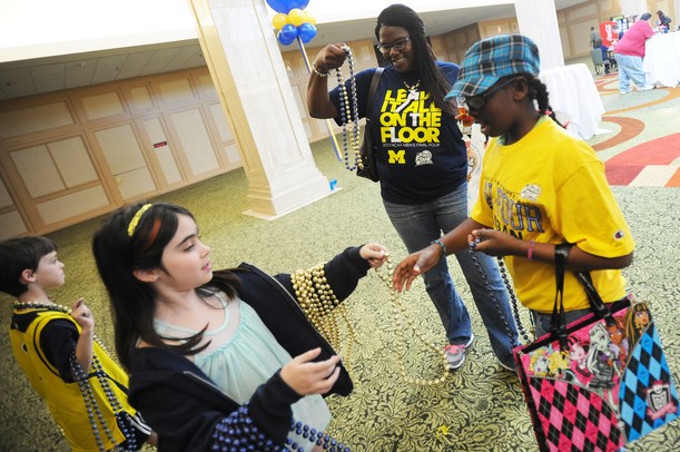 Michigan basketball pep rally at Atlanta hotel