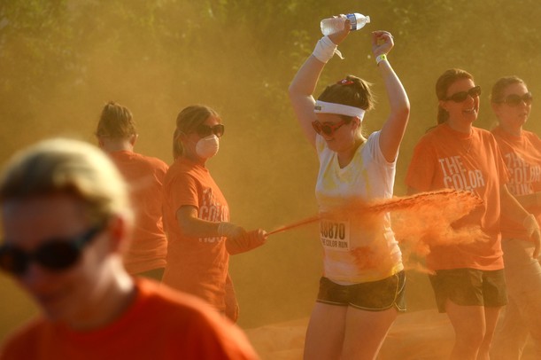 Thousands dash through Ypsilanti in city's first Color Run