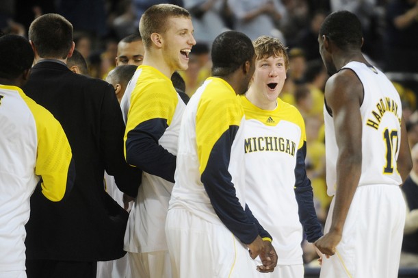 Images from the Michigan basketball team's 66-64 overtime win against ...