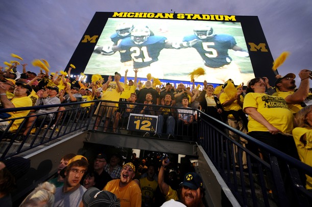Images from Michigan's 35-31 comeback win over Notre Dame
