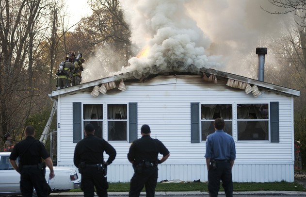 2 residents hospitalized after escaping mobile home fire