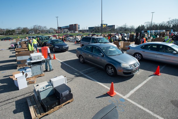 Ann Arbor residents come out to e-waste event to dispose of old electronics