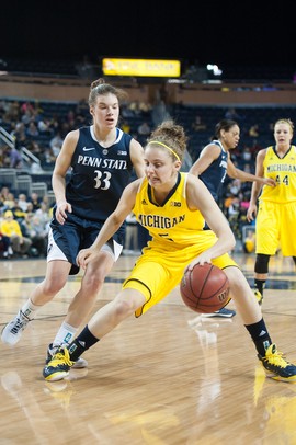 Images from the the Michigan women's basketball team's 59-49 loss to ...