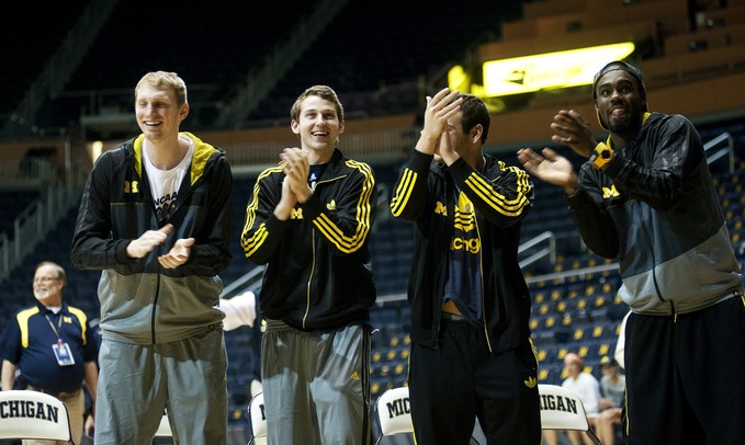 Michigan basketball team receives champion's welcome from charities ...
