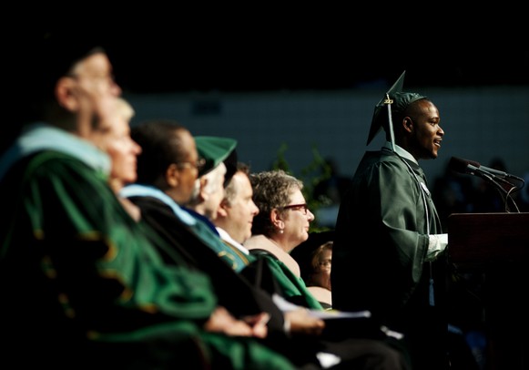 'Dexter' screenwriter Scott Reynolds encourages EMU graduates to follow ...