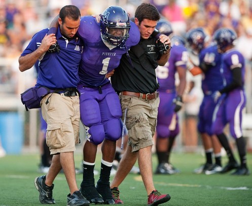 Defense steals the show from star quarterback Shane Morris as Warren De ...