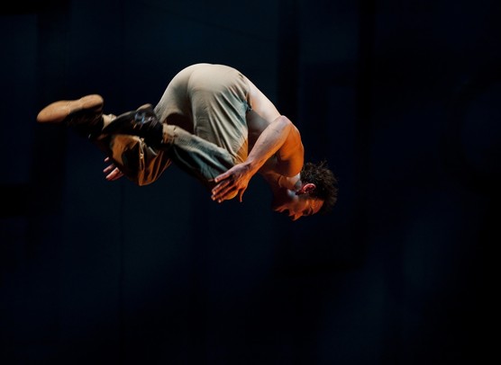 Images of circus act Les 7 Doigts de la main at the Power Center