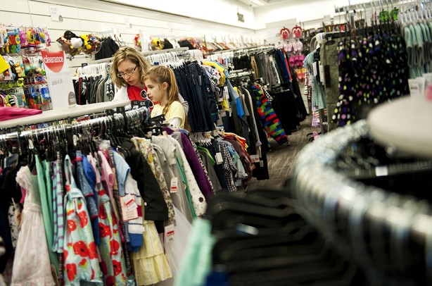 Hundreds of shoppers flock for first peek at Ann Arbor's new Nordstrom Rack