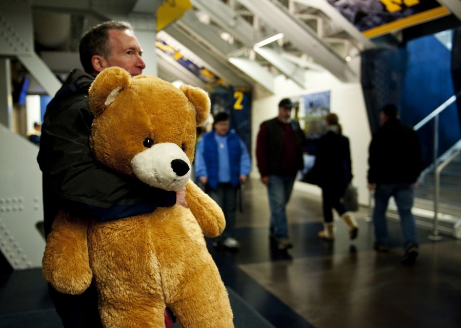 Images from Michigan hockey's 2-0 win over Western Michigan Saturday night