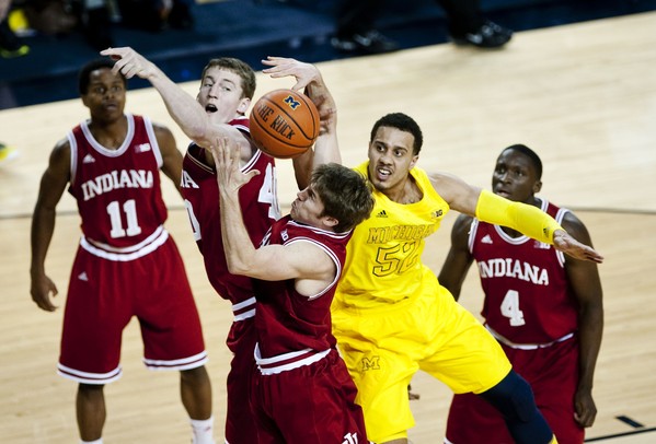 Images from Michigan basketball's 72-71 loss to Indiana Sunday