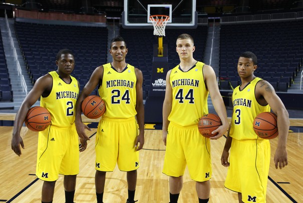 Images from the Michigan men's and women's basketball teams' media day