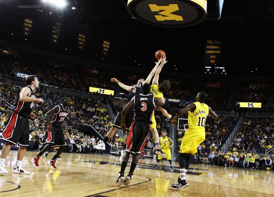Images from the Michigan basketball team's 77-66 win against Bradley